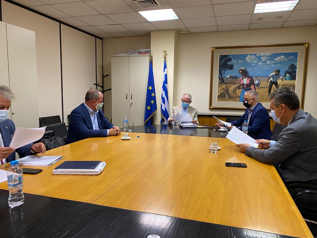«ΕΛΓΑ και ΥΠΑΑΤ διερευνούν τις δυνατότητες καταβολής De Minimis σε ...