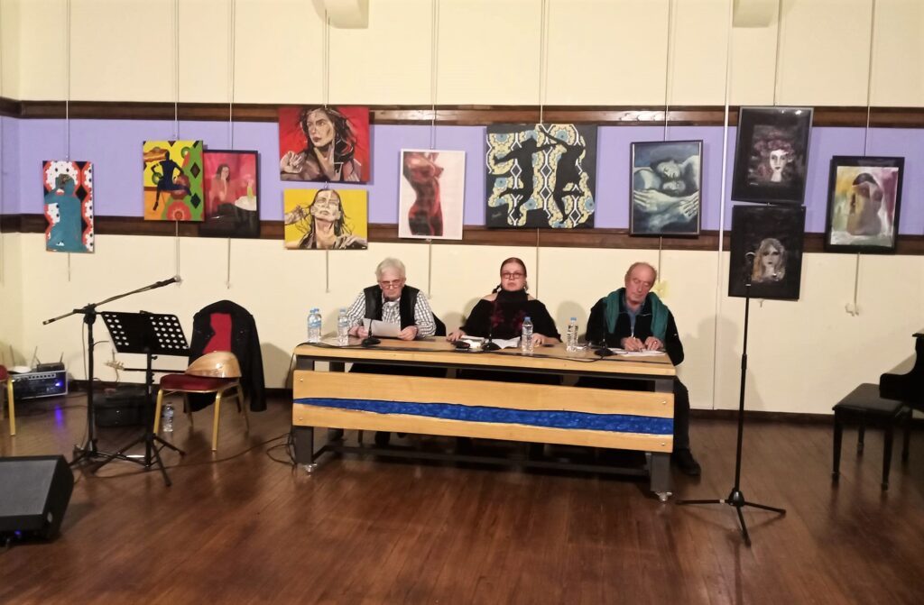 Ο Θωμάς Κοροβίνης και η Εύη Κουτρουμπάκη παρουσίασαν τα βιβλία τους στο ...