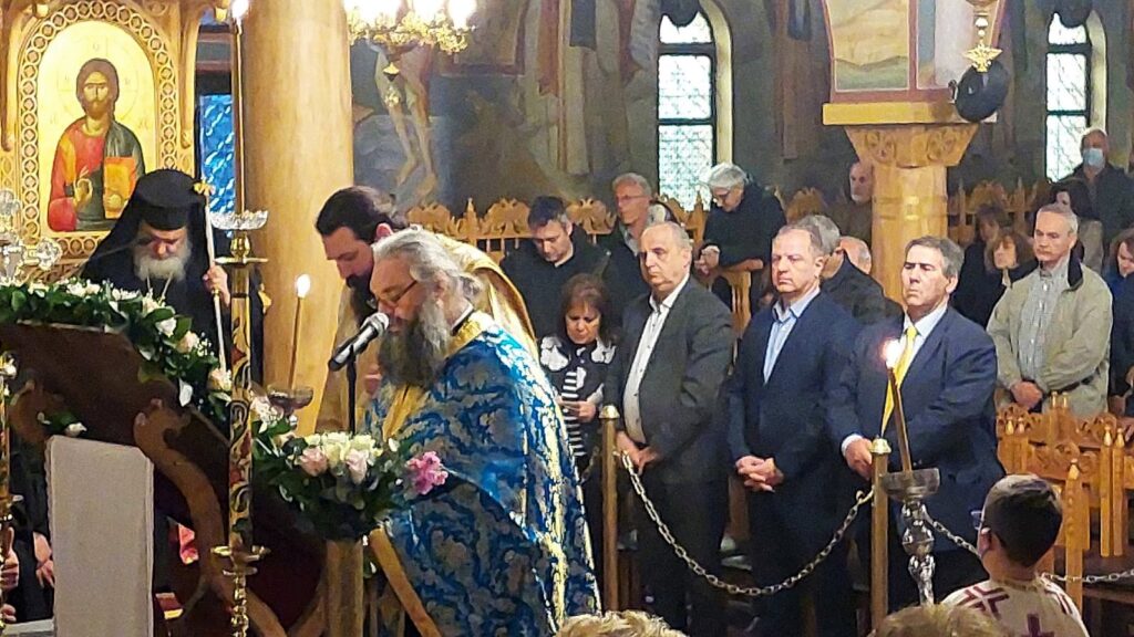 Ακάθιστος Ύμνος στον Ιερό Ναό Αγίων Πάντων στην Έδεσσα, χοροστατούντος ...