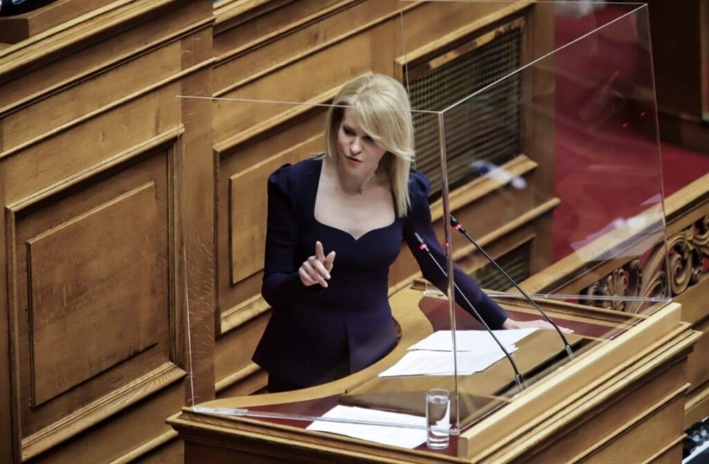 Θ. Τζάκρη - Αναφορά στη Βουλή για την παράταση των συμβάσεων των ...
